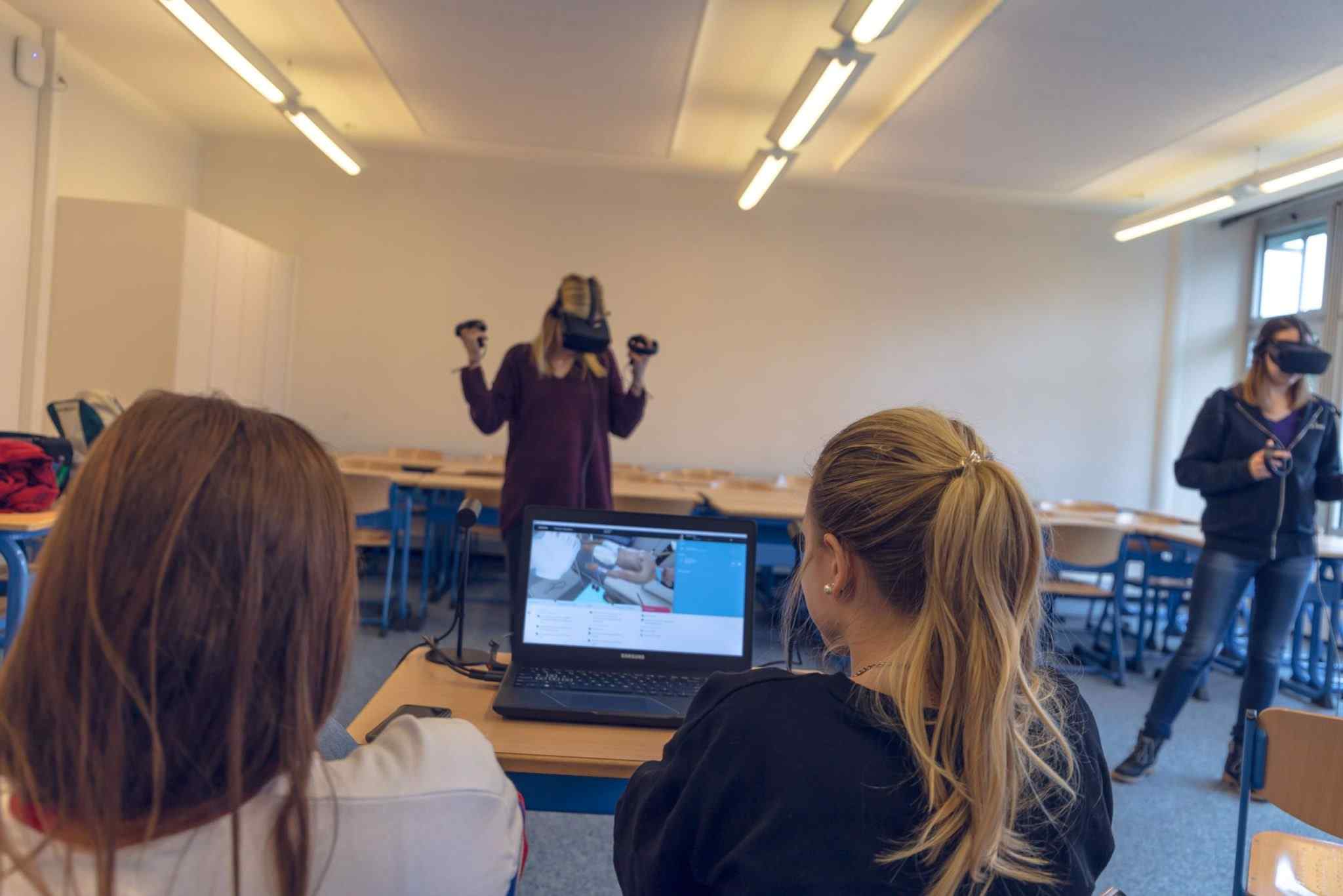 Using Immersive VR Simulation to Provide A Structured Clinical Learning ...