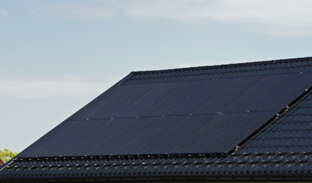 Black solar panels - which solar panel should you choose