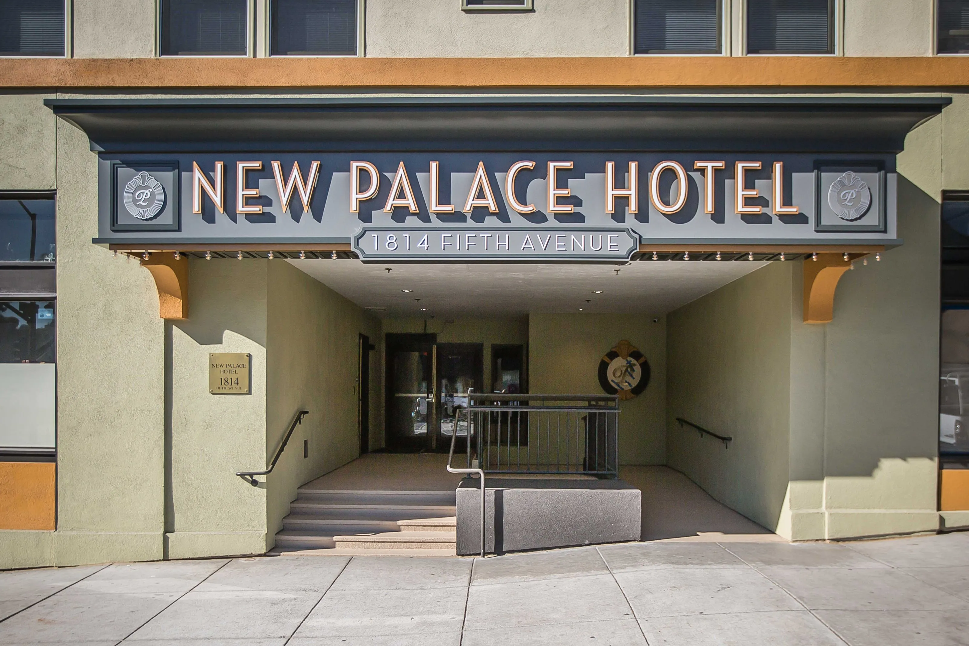 New Palace Hotel