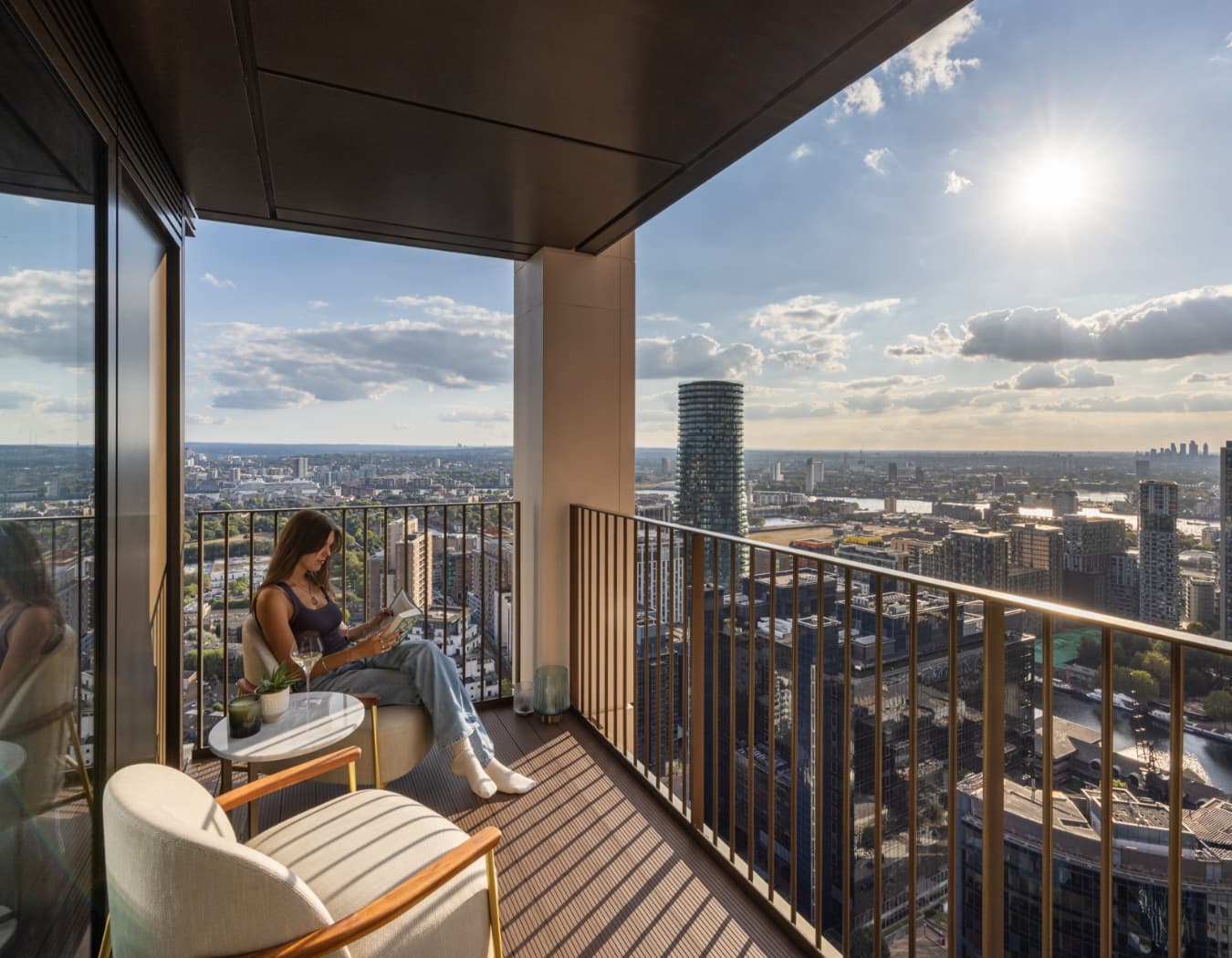 Balcony Views | One Thames Quay