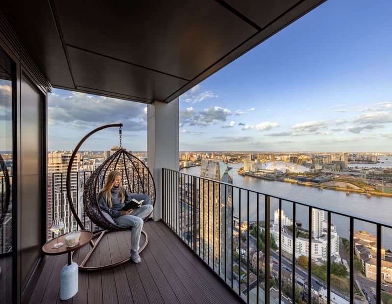 Balcony Views | One Thames Quay