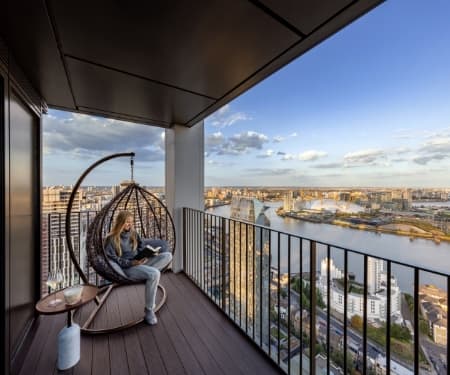 Balcony Views | One Thames Quay
