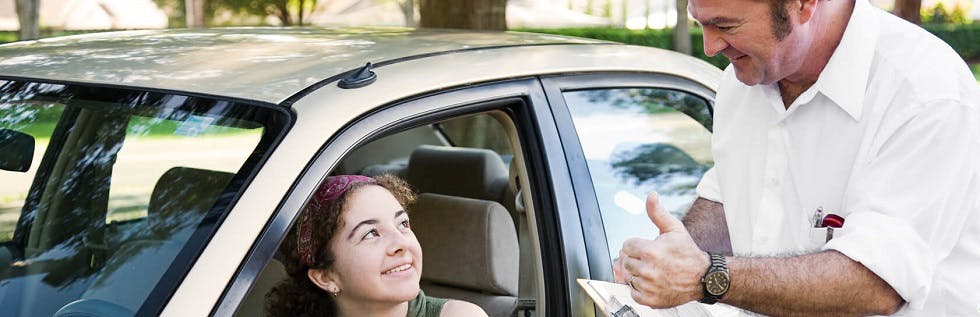 Compétence 2 : circuler dans un trafic normal - Ornikar