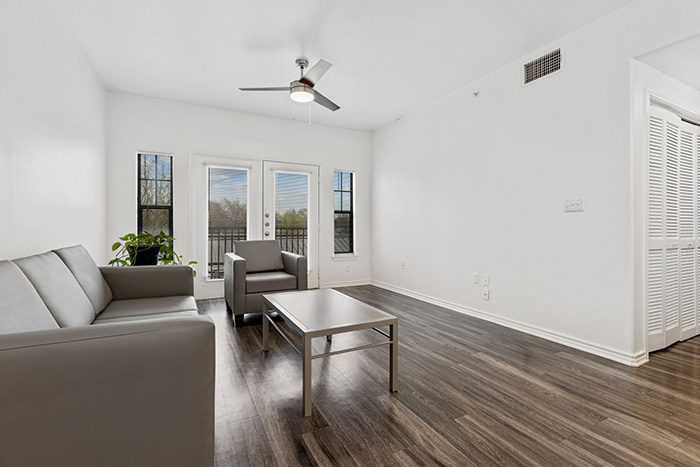 Photos of Midtown Arlington | UTA Apartments