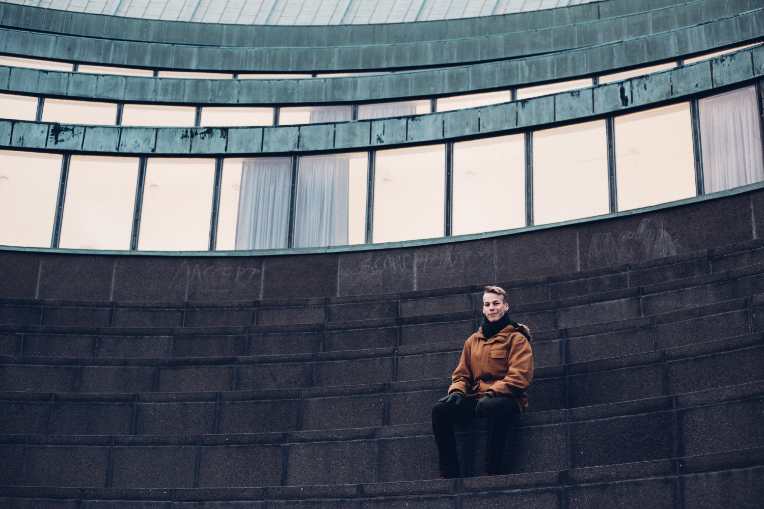 Kylteri 4/17 – Ihmisten edessä