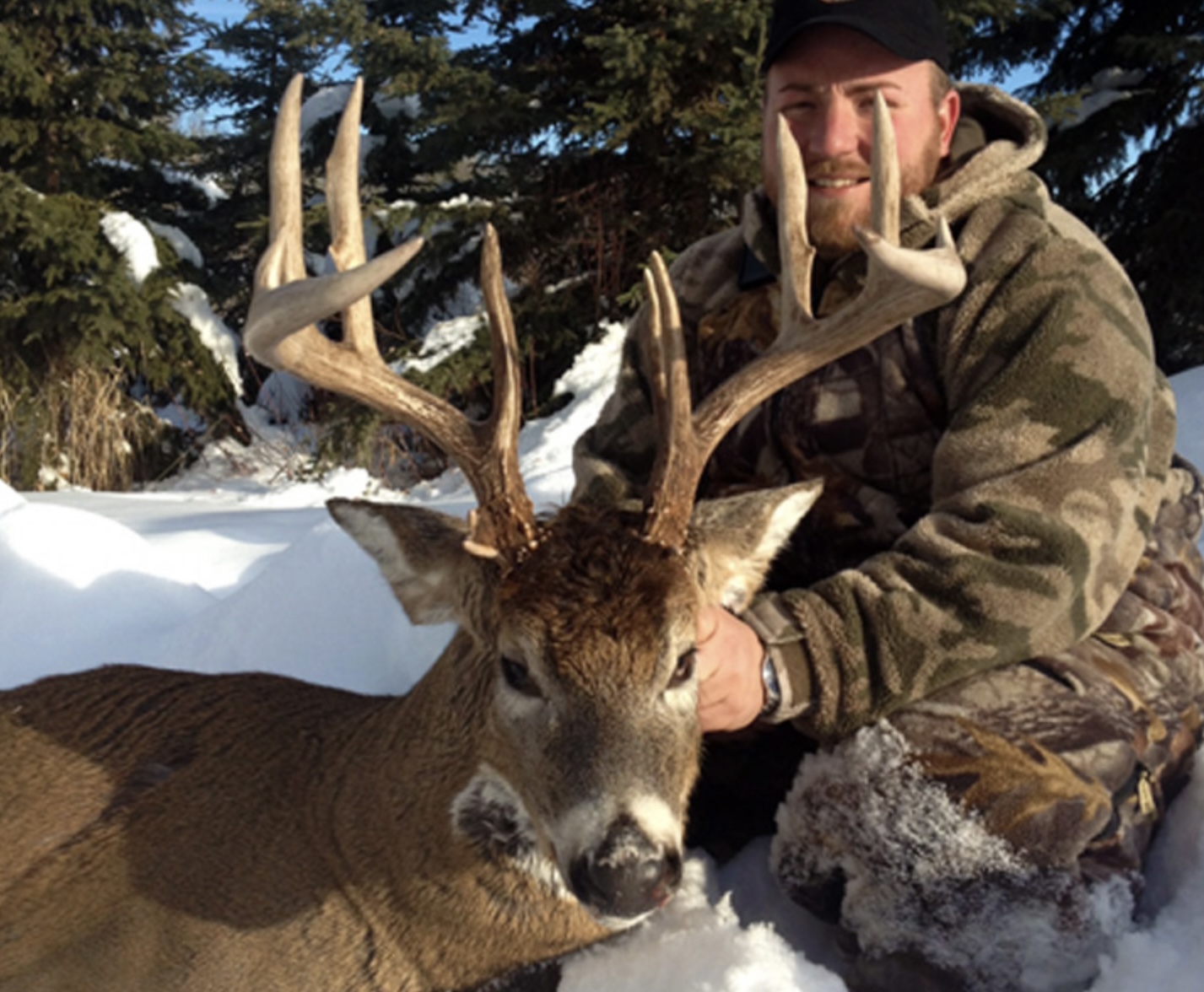 Alberta Trophy Whitetail Hunt in Pigeon Lake, Alberta, Canada ...