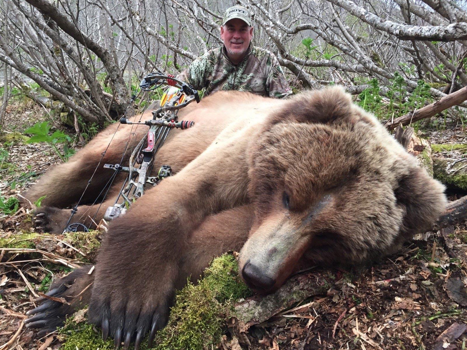 Brown Bear: Alaskan Coastal Brown Bear Hunting - Shoshone Adventures