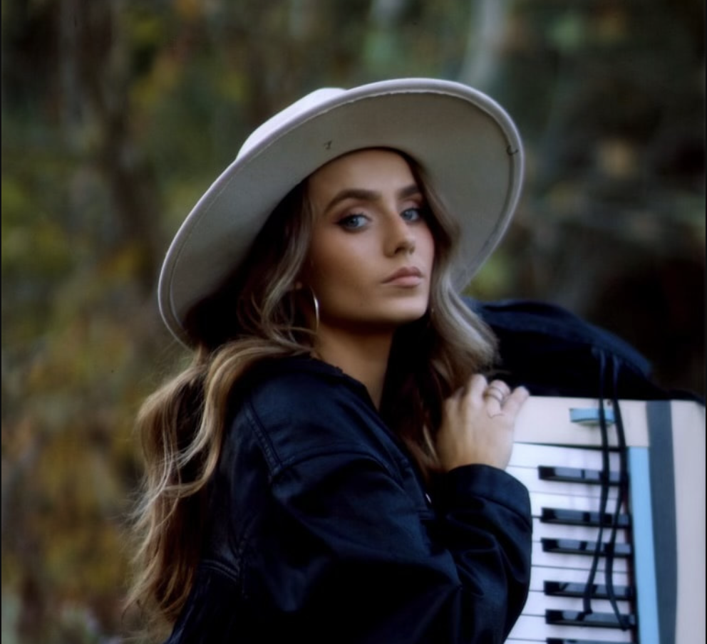 Chloe Bee @ Apple Dave's Distillery | Jun 11, 2023