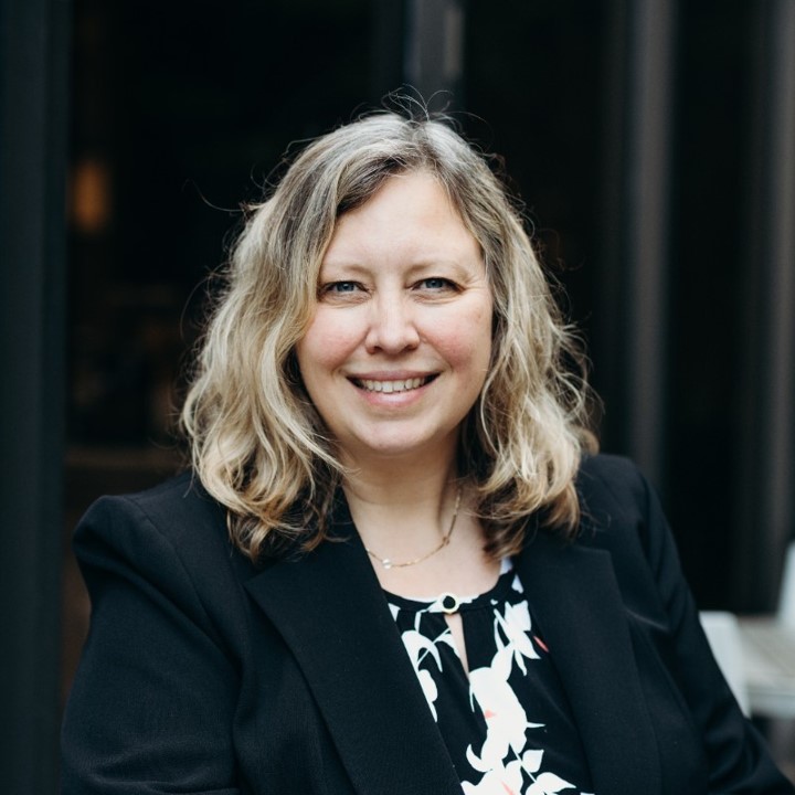 Meahana Team: Beth Chmielowski