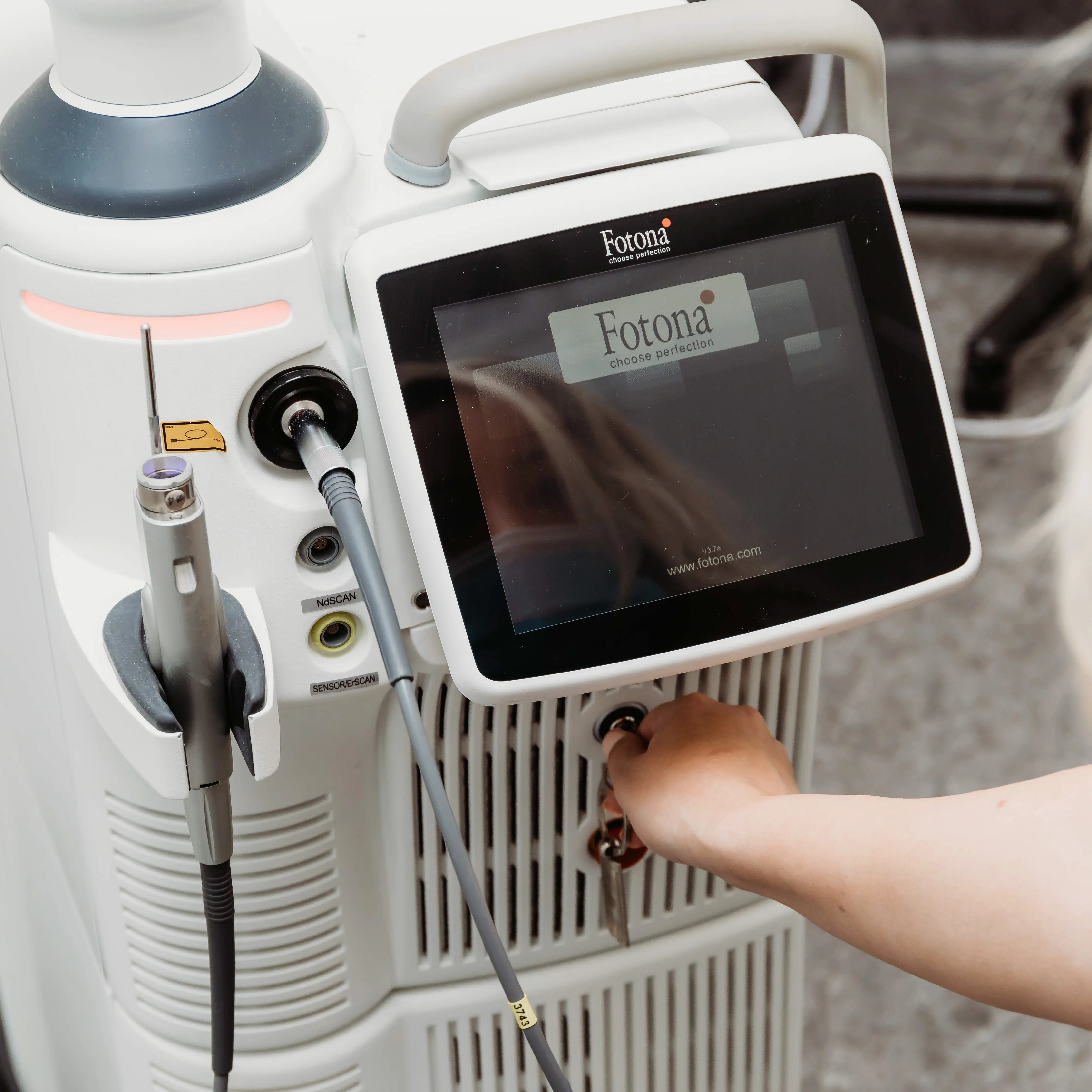 Dr. Paul Kuzel | Fotona Laser for Facial Veins
