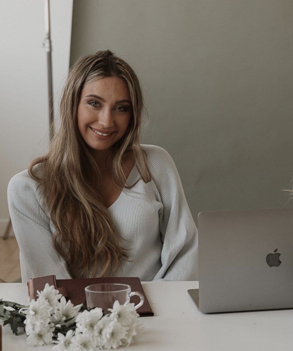 About Us | Sugar Lake Weddings | Your Dream Wedding Crafters