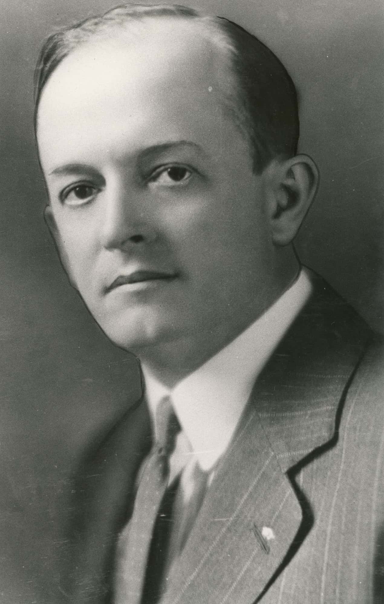 Paul A. Walker, Class of 1945 | Oklahoma Hall of Fame