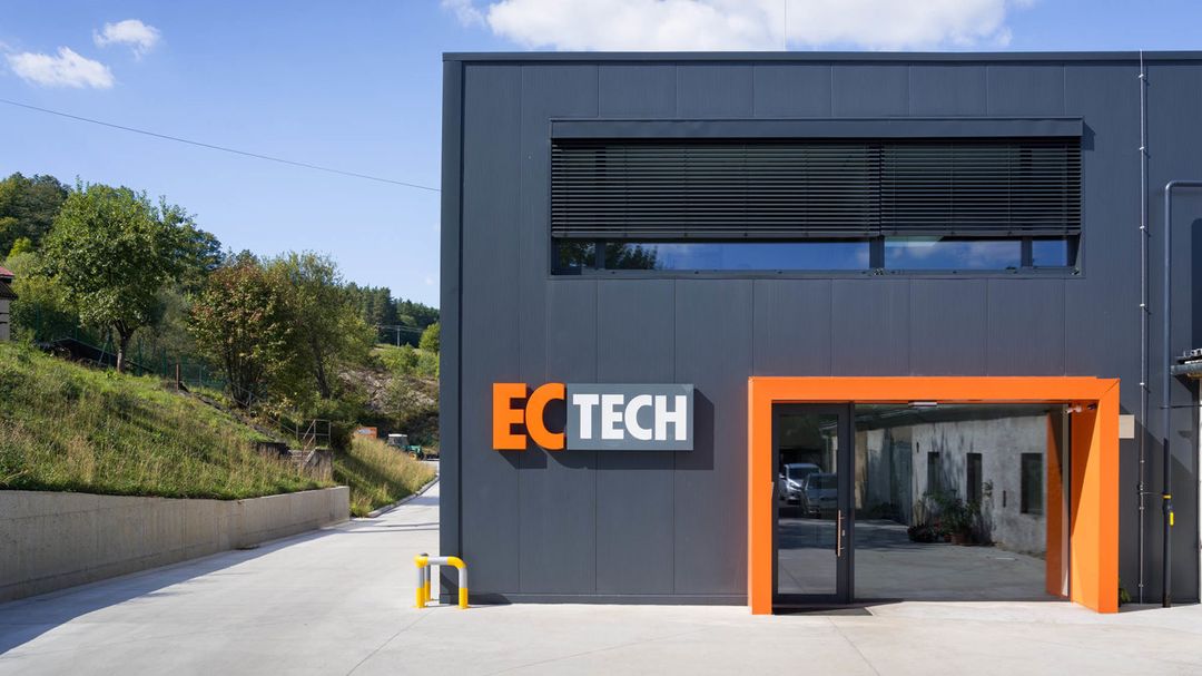EC - TECH a.s. - Jsme součástí strojů světových značek