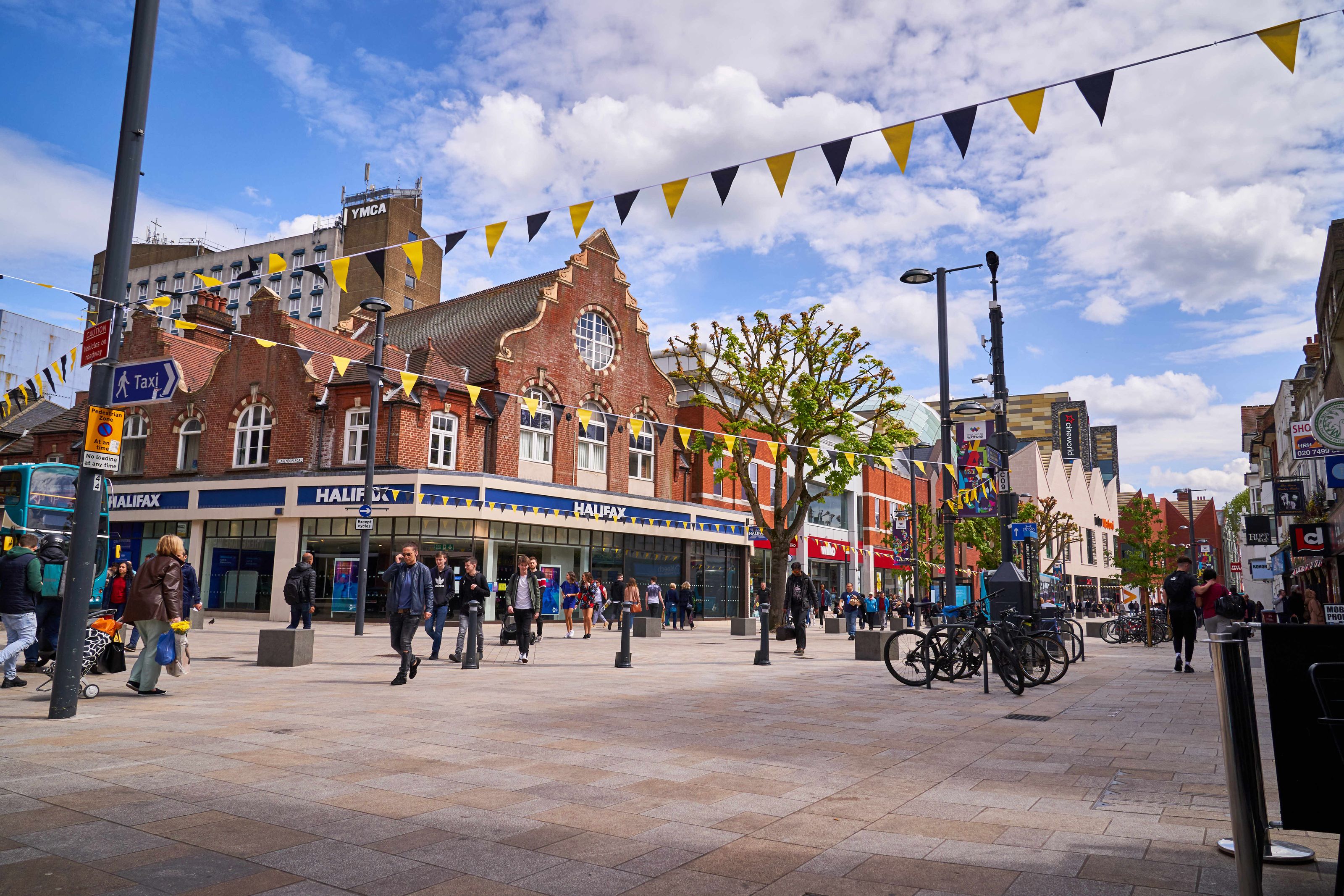 Guide to Letting in Watford - Let Correct