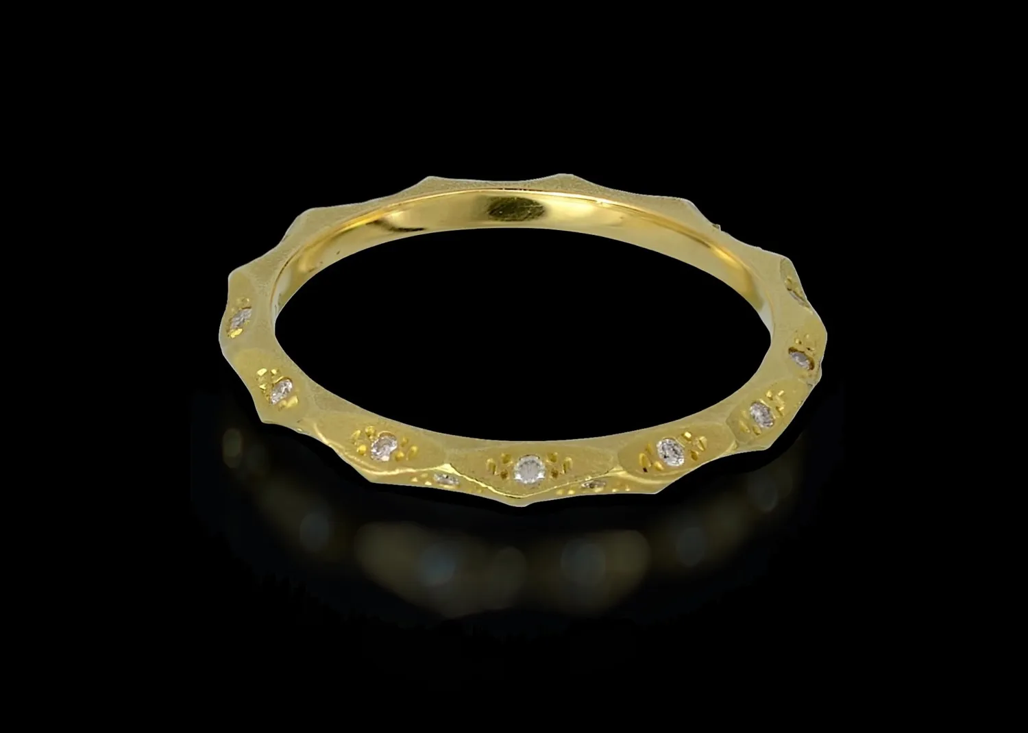 Emerald & diamond platinum & 18ct yellow gold ring £7,950.00