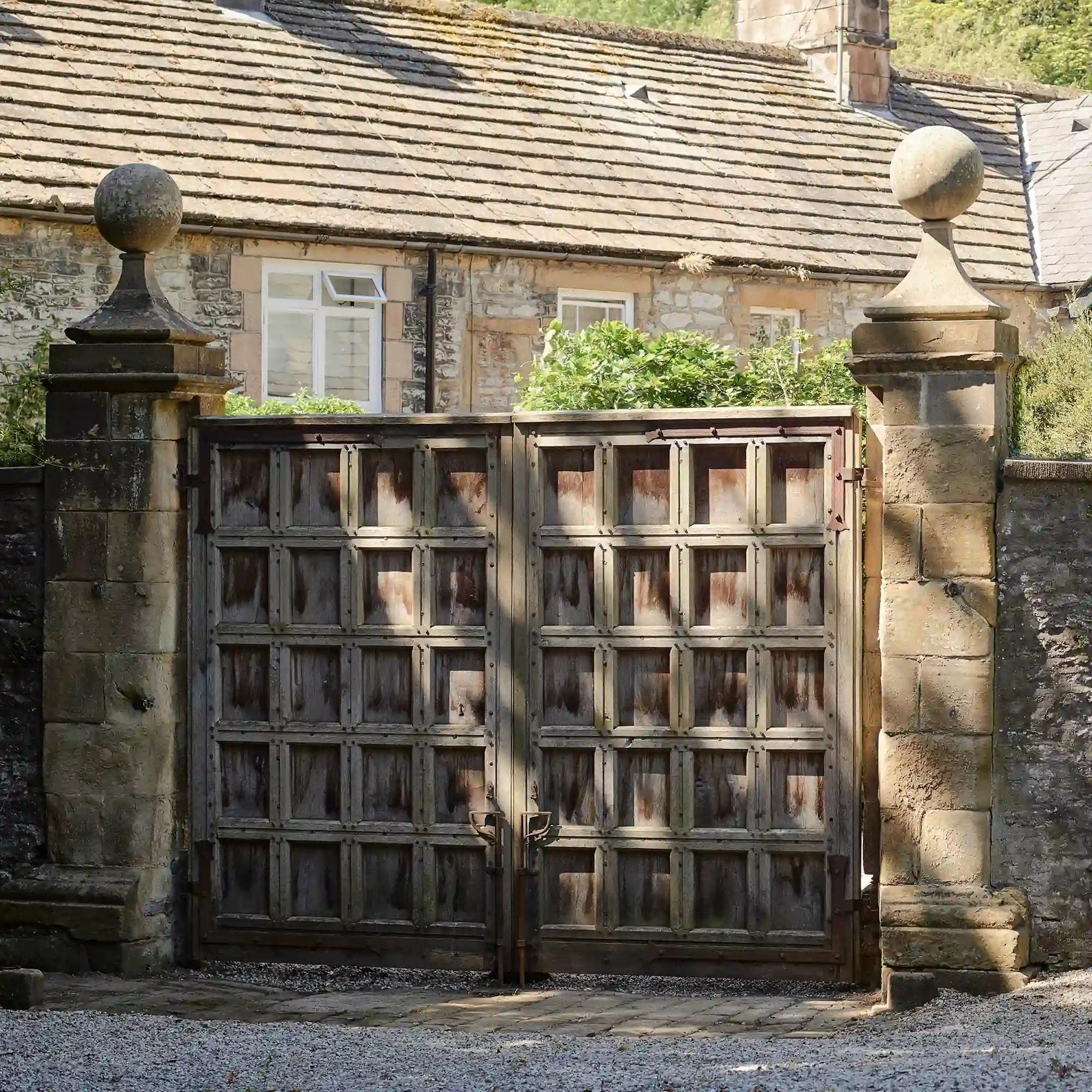 oak gates - Jack Badger traditional joinery company