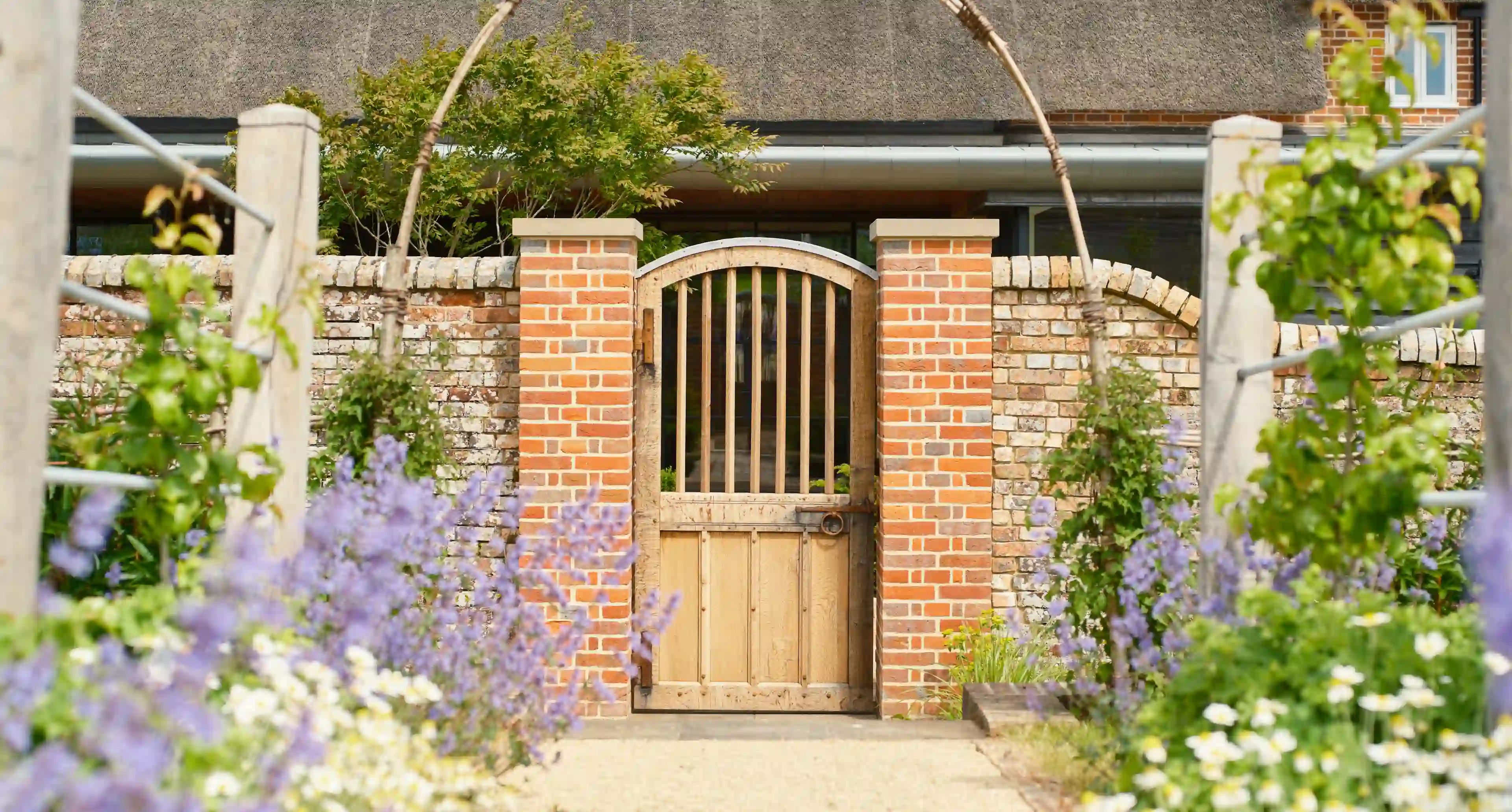oak gates - Jack Badger traditional joinery company
