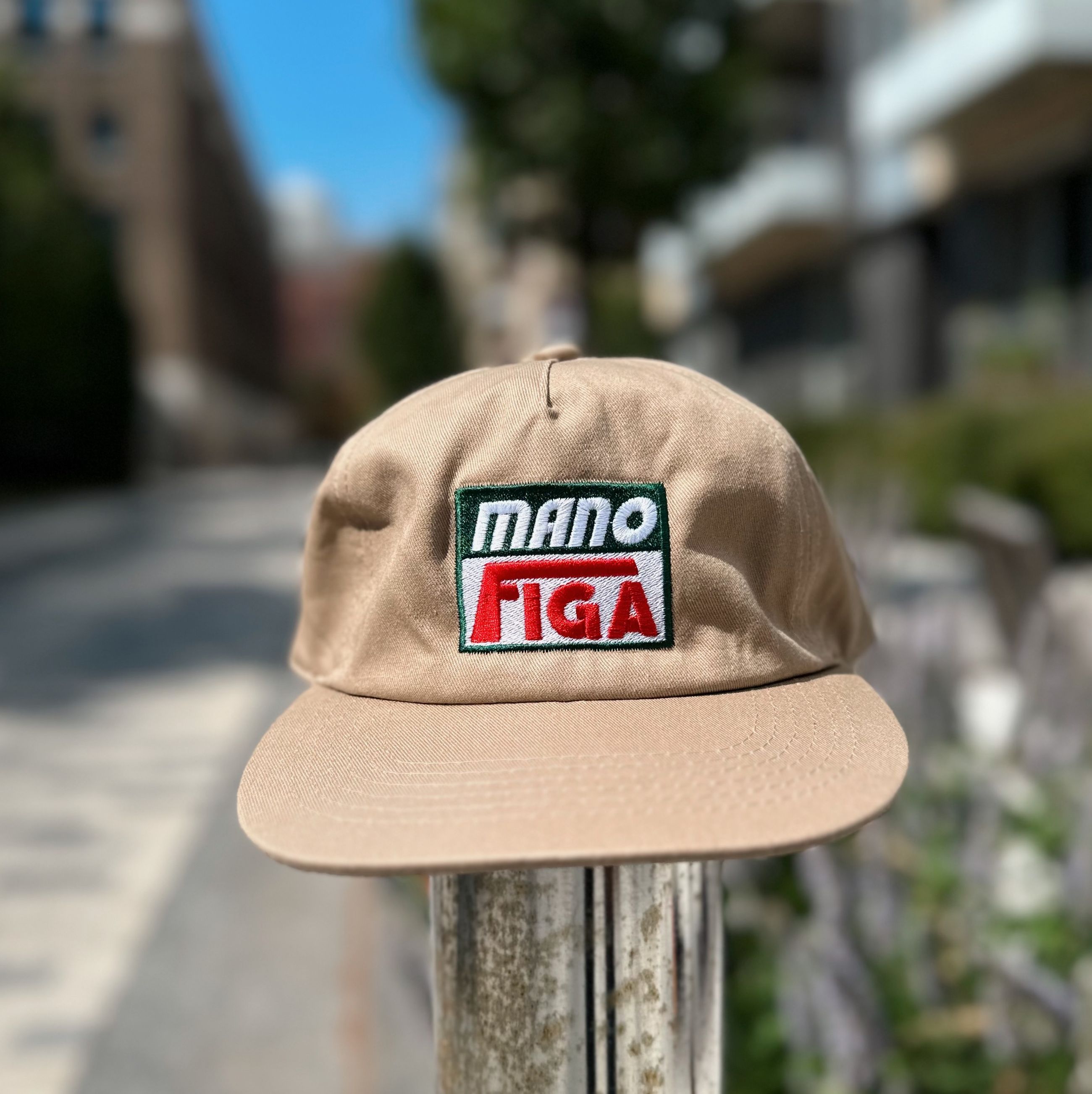 Mano Cornuto