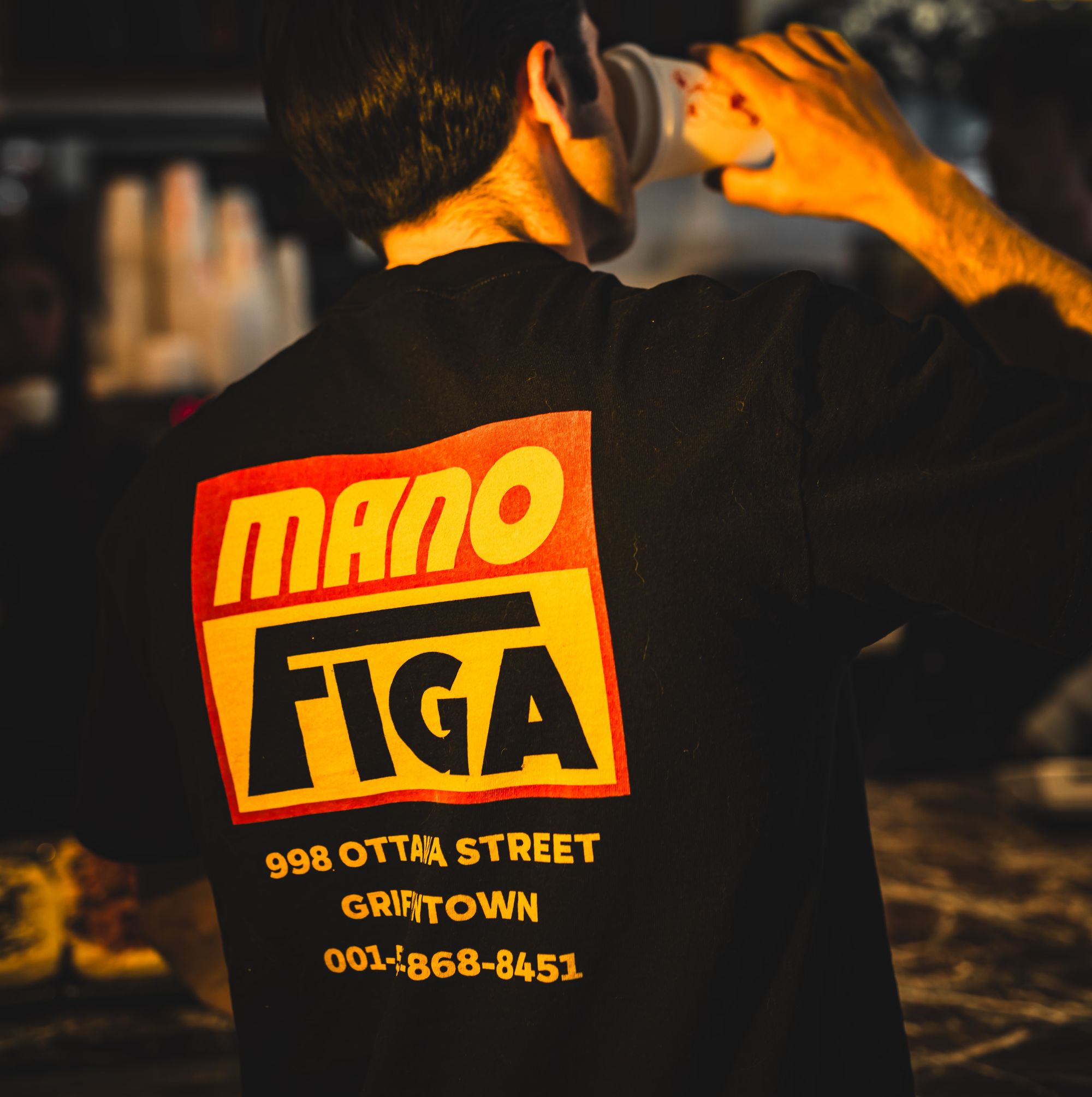 Mano Cornuto