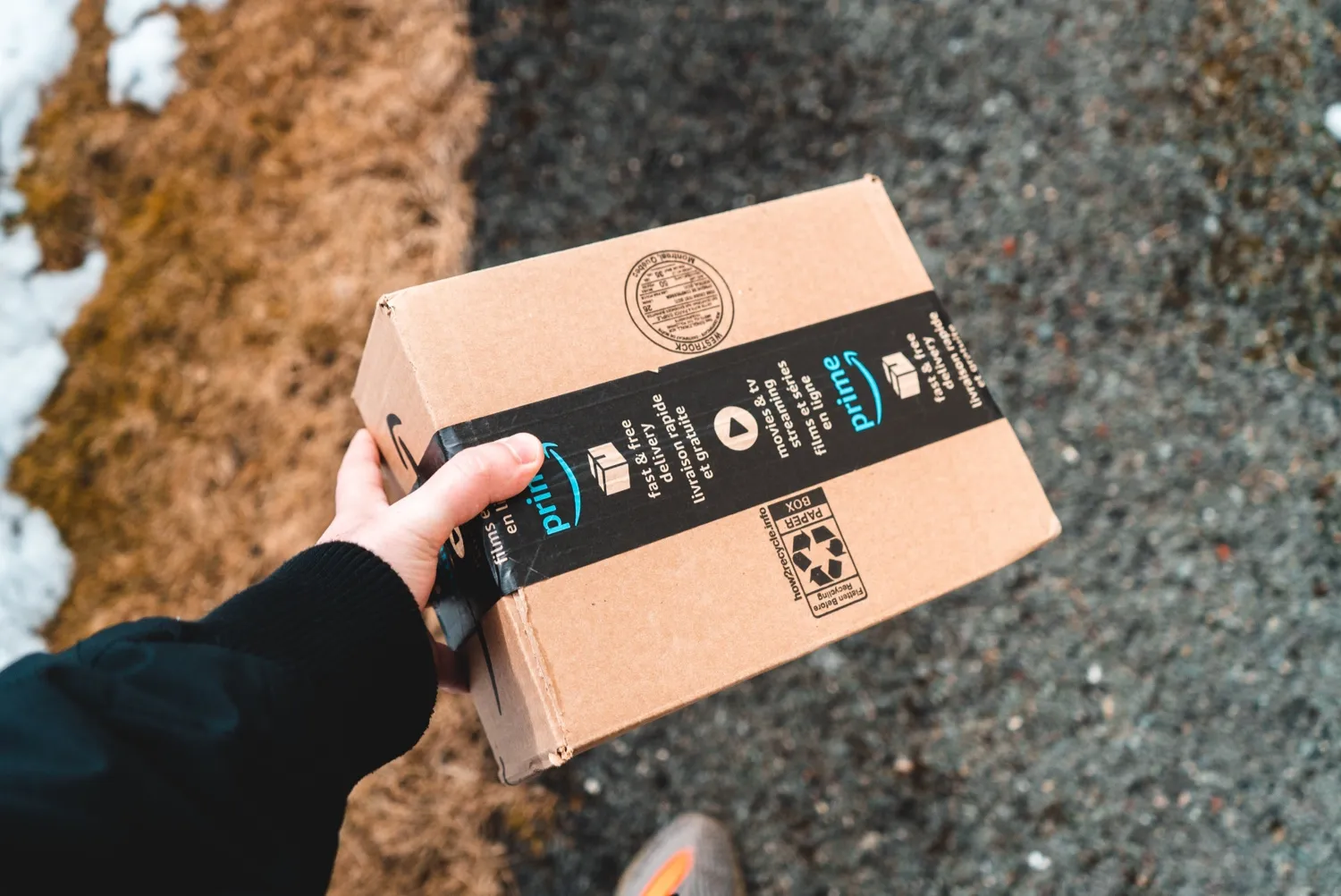 Amazon Last Mile Delivery: What It Is and How Amazon Uses It • Roundtrip
