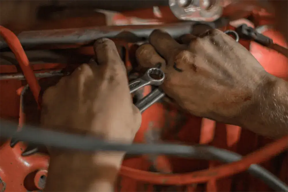 6 Ways to Stay On Top of Your Delivery Fleet Maintenance • Roundtrip