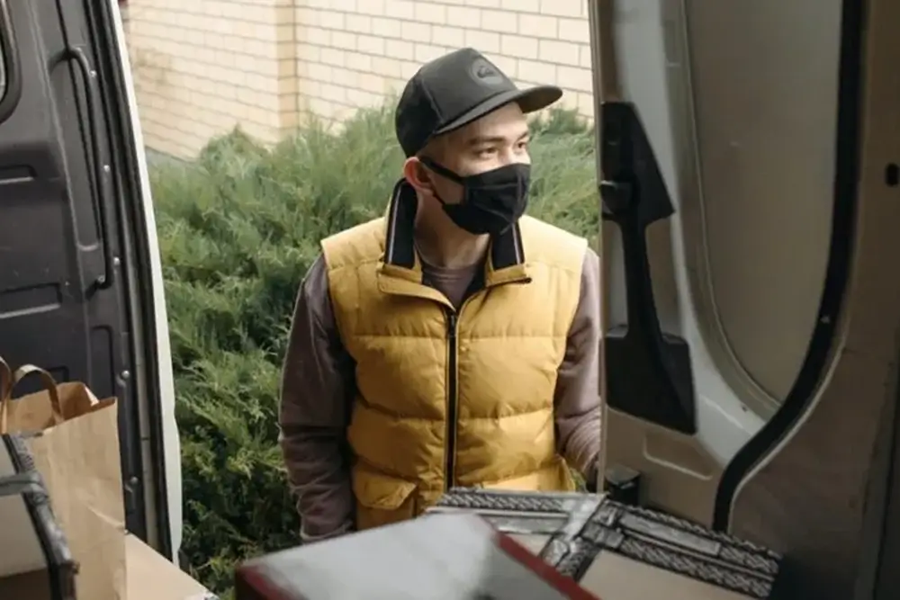 11 Things to Do to Launch a Delivery Business Successfully • Roundtrip