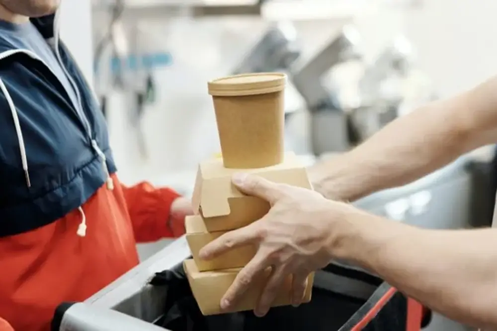 4 Common Delivery Customer Complaints & How to Avoid Them — Roundtrip