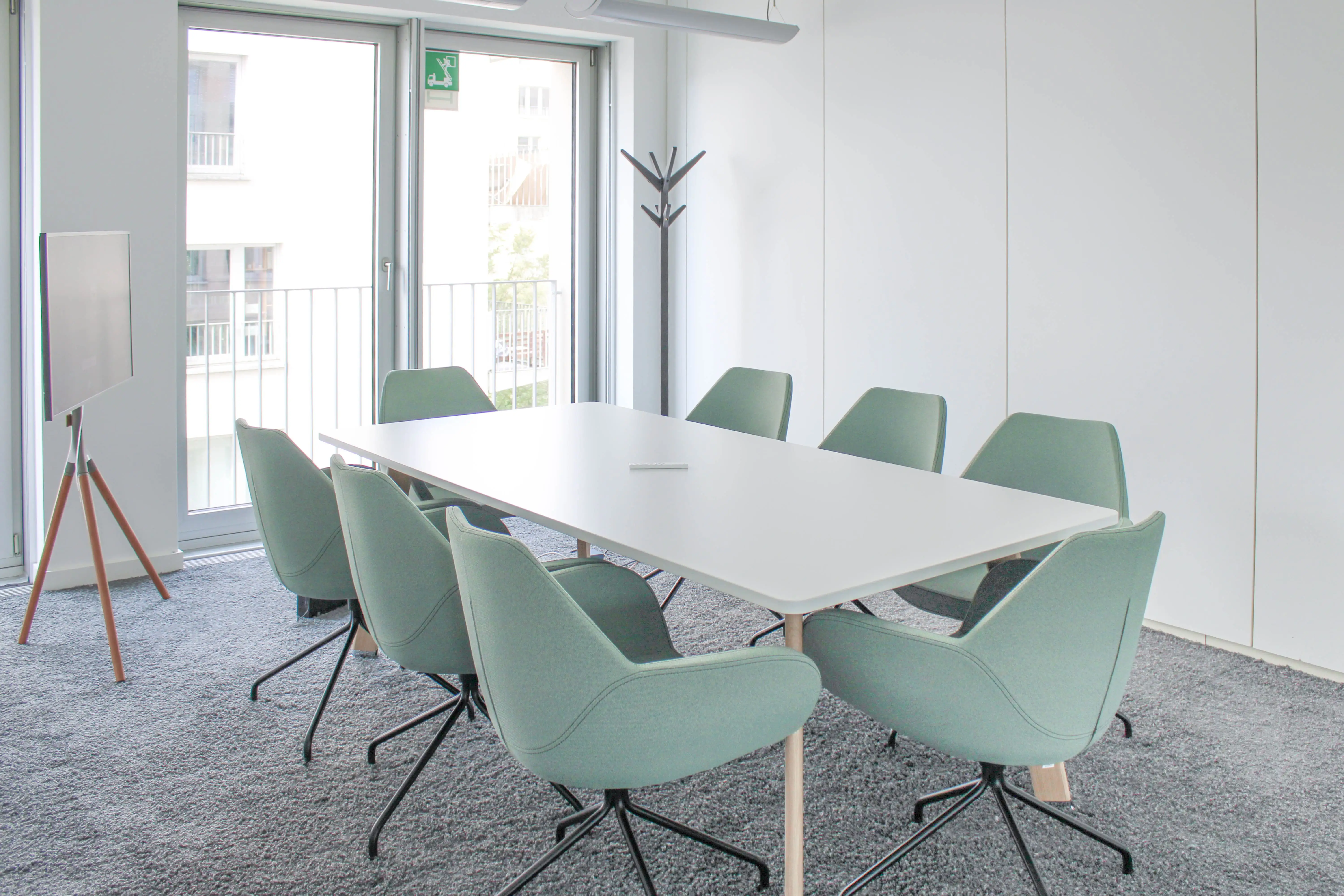 ROOMHERO – New Work Office –Raum für Zusammenarbeit. Das Open-Space Büro von Node.Energy ...