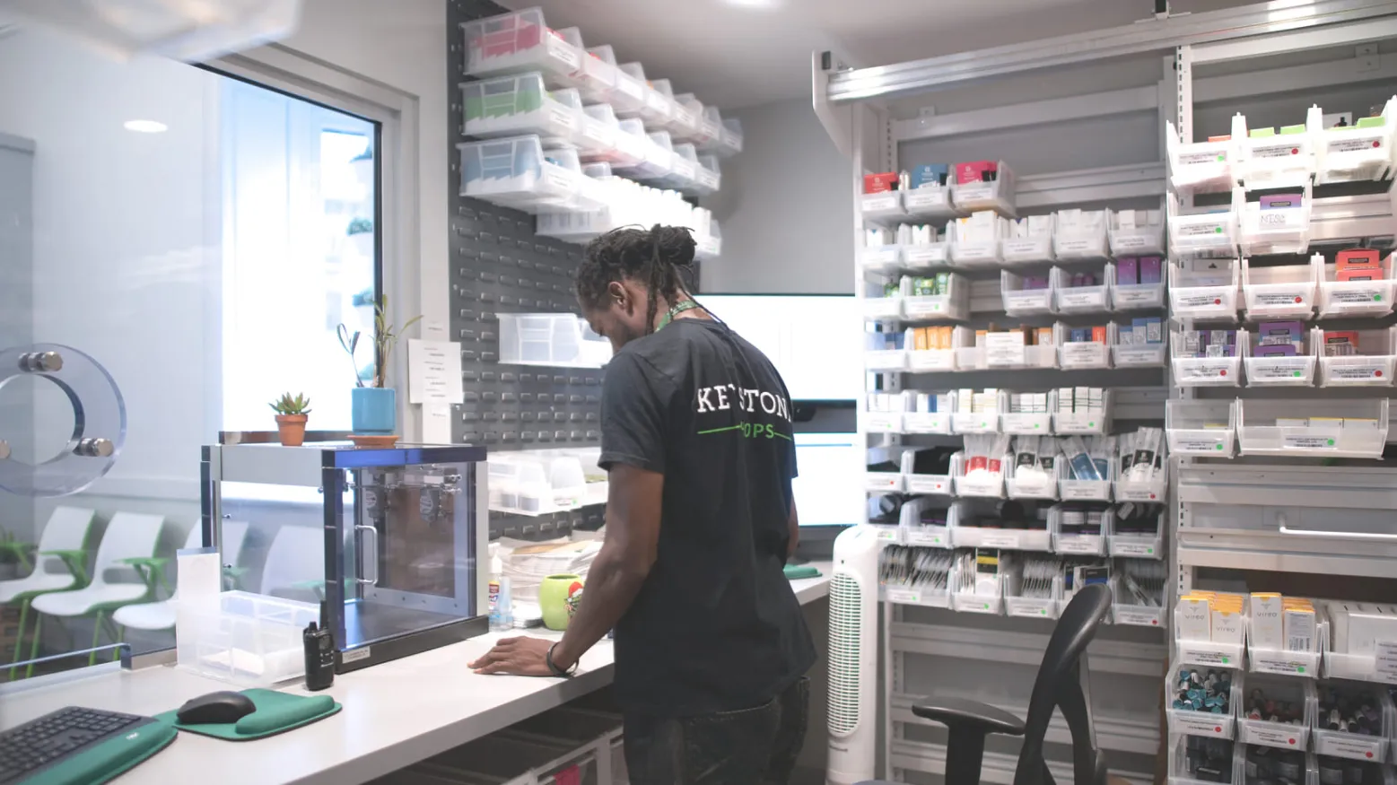 DSS | Storage Solutions for Indoor Agriculture