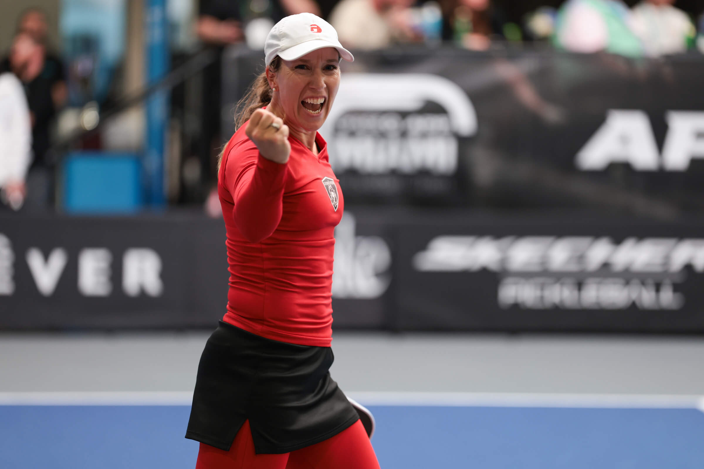 Social Roundup: Welcome to Miami!