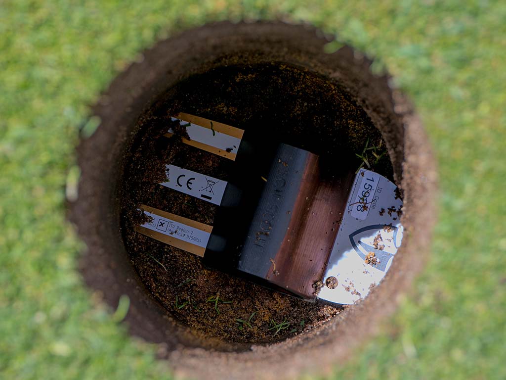 How to Improve Golf Course Maintenance with Wireless Soil Sensors