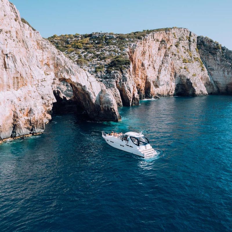 Home | Fitness retreats with an adventurous side | Salt Escapes