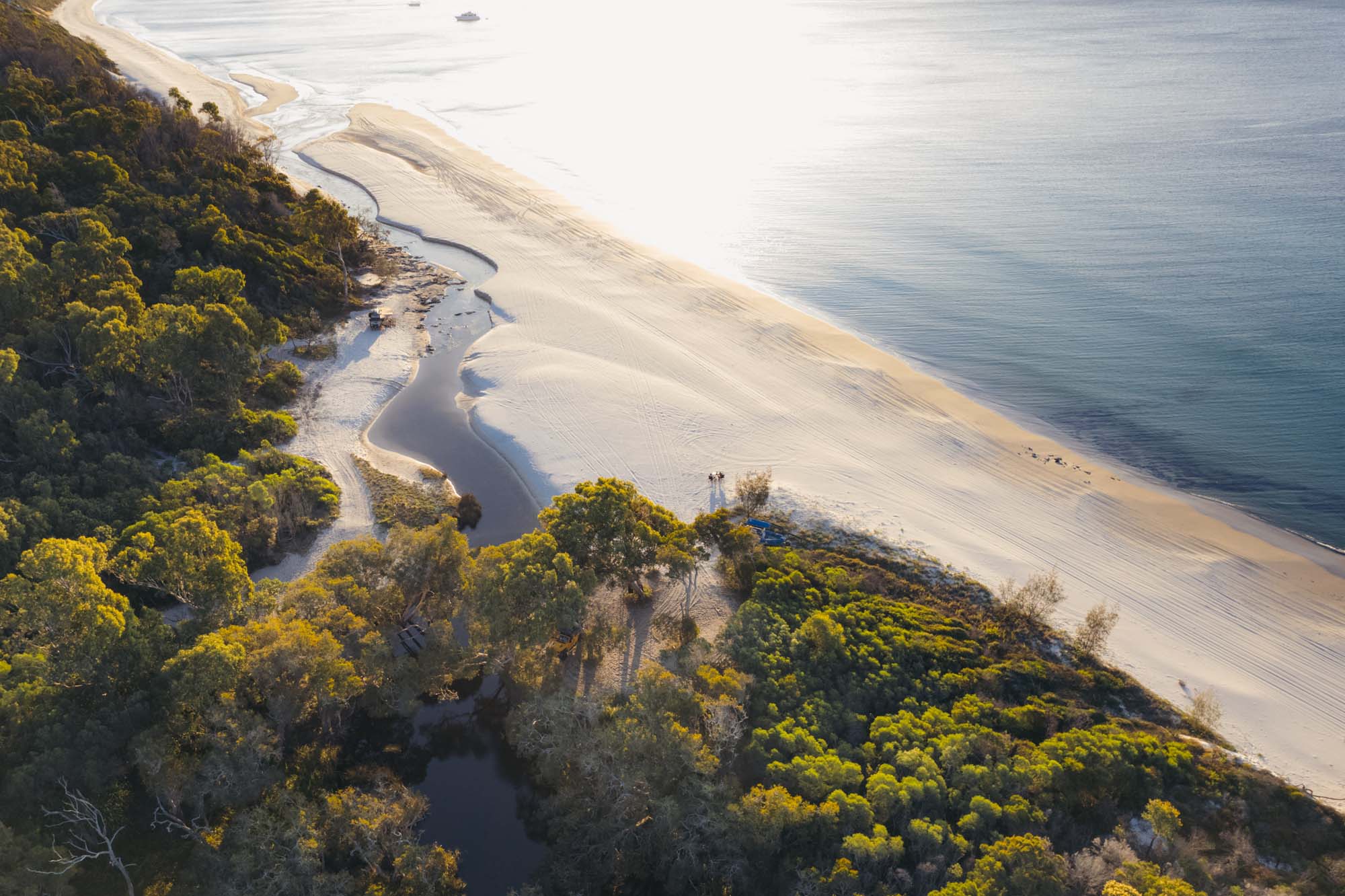 Exploring and Camping on Fraser Island (K'Gari)