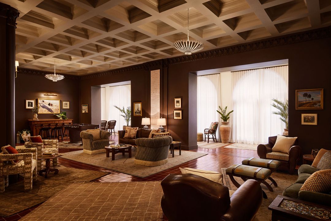 Photo Gallery | Pasadena Hotel & Pool