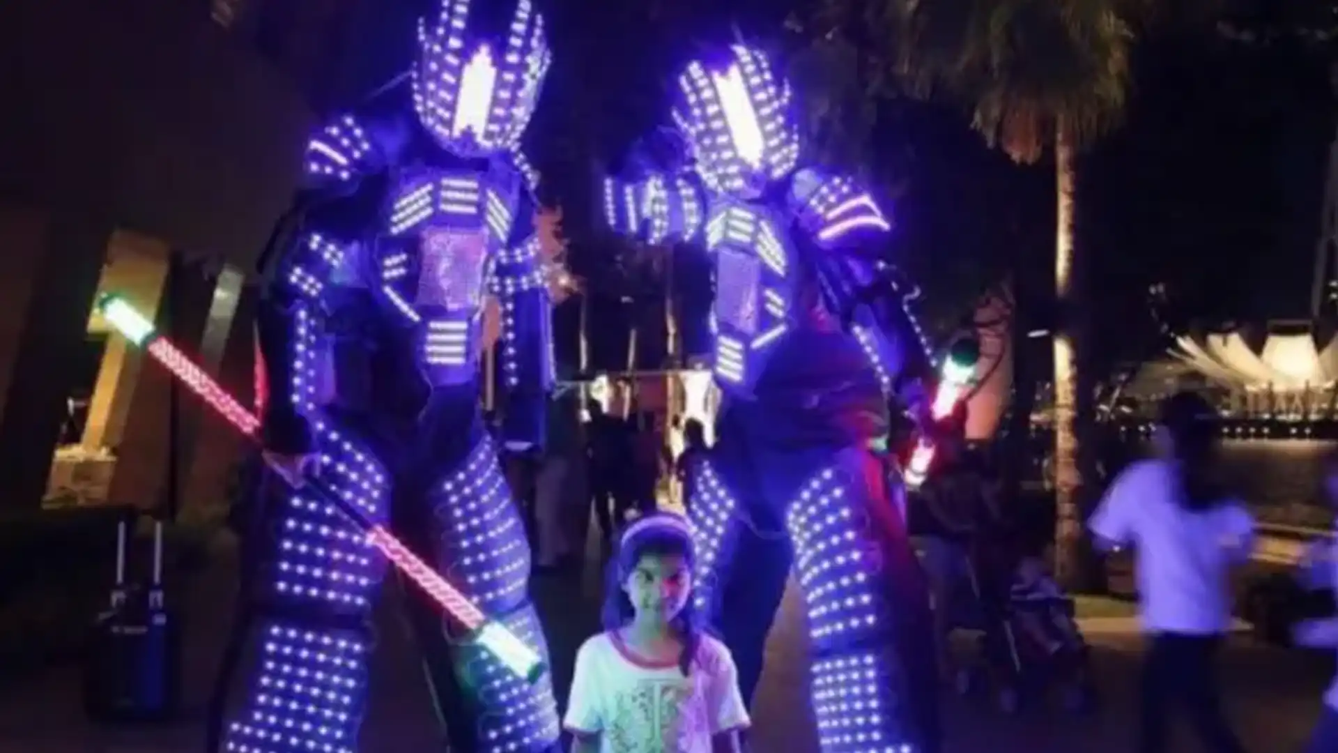 Best LED Robot Stilt Walker Event Activities in Singapore [2024] | FunCo