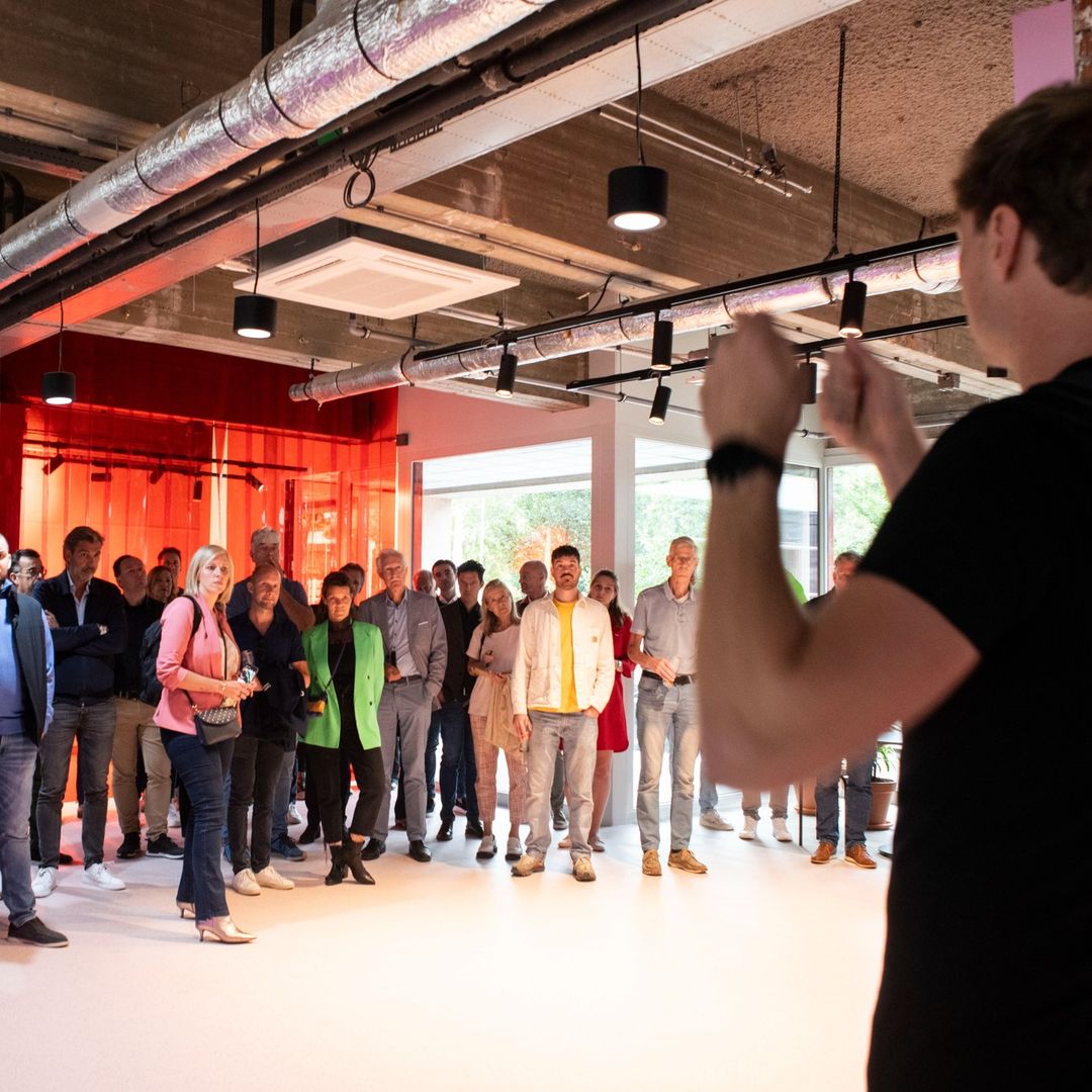 Microstad | Over Microstad