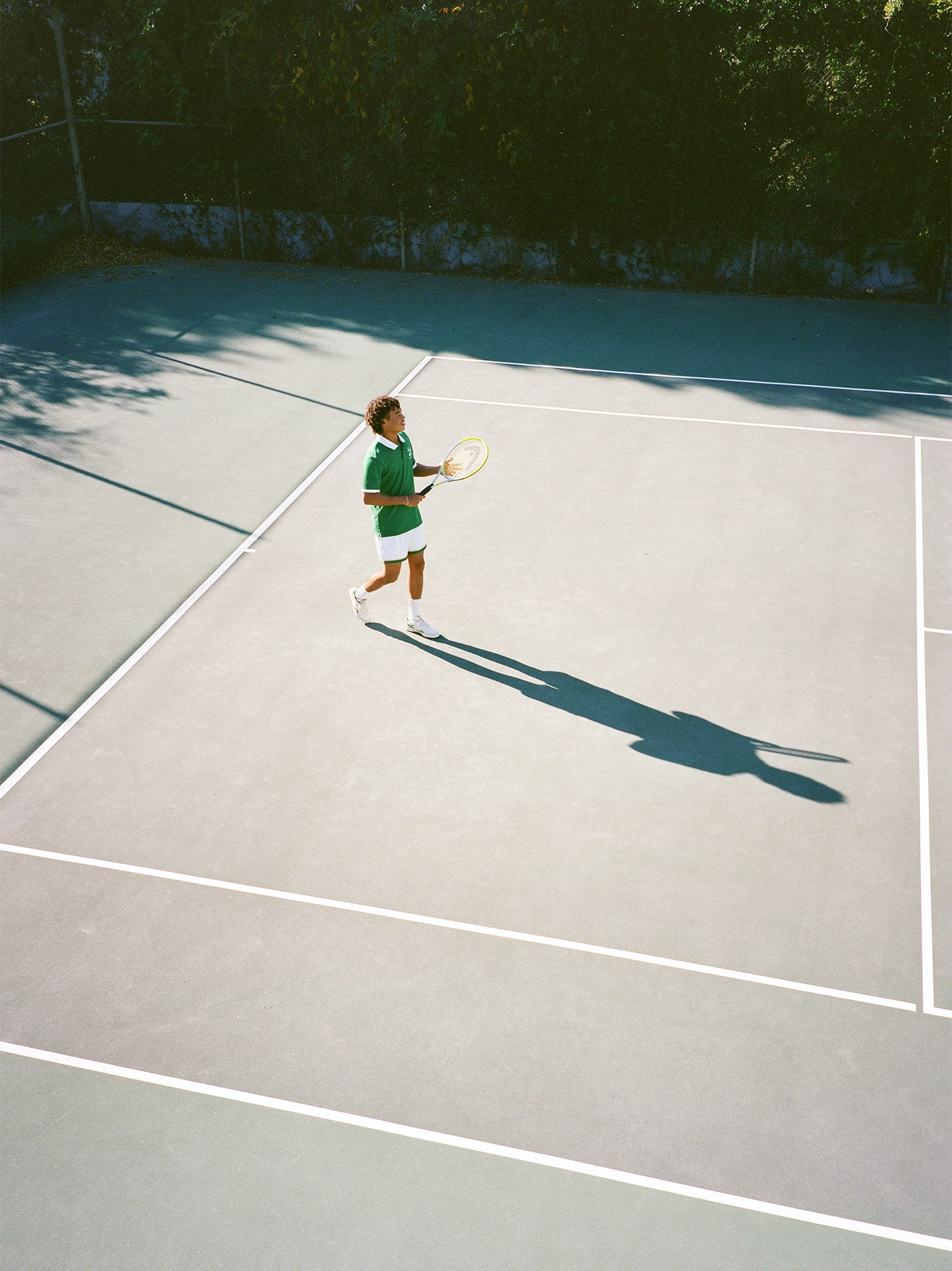Dockers présente sa capsule Racquet Club