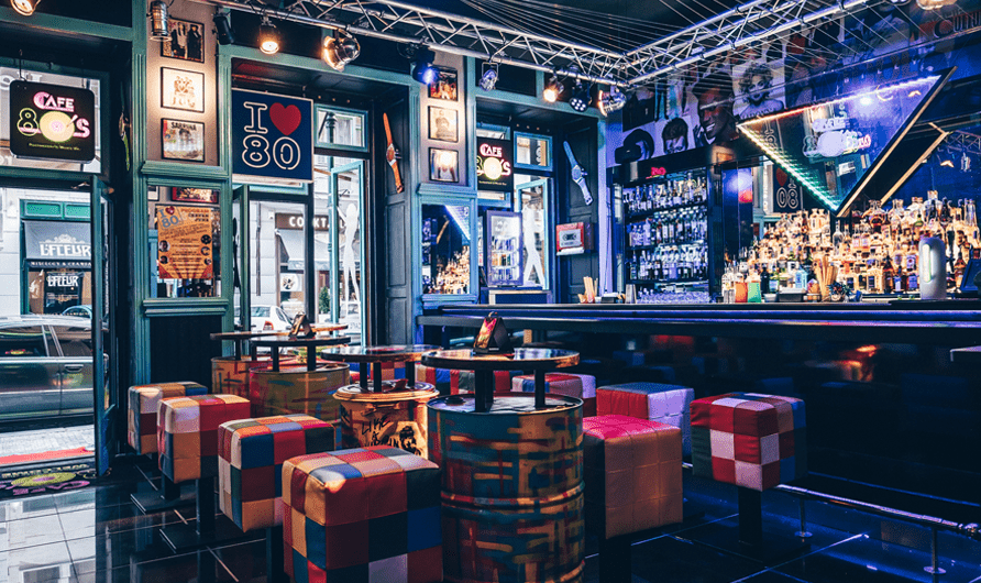 Cafe 80s — Bar & Pub by Vale Casa