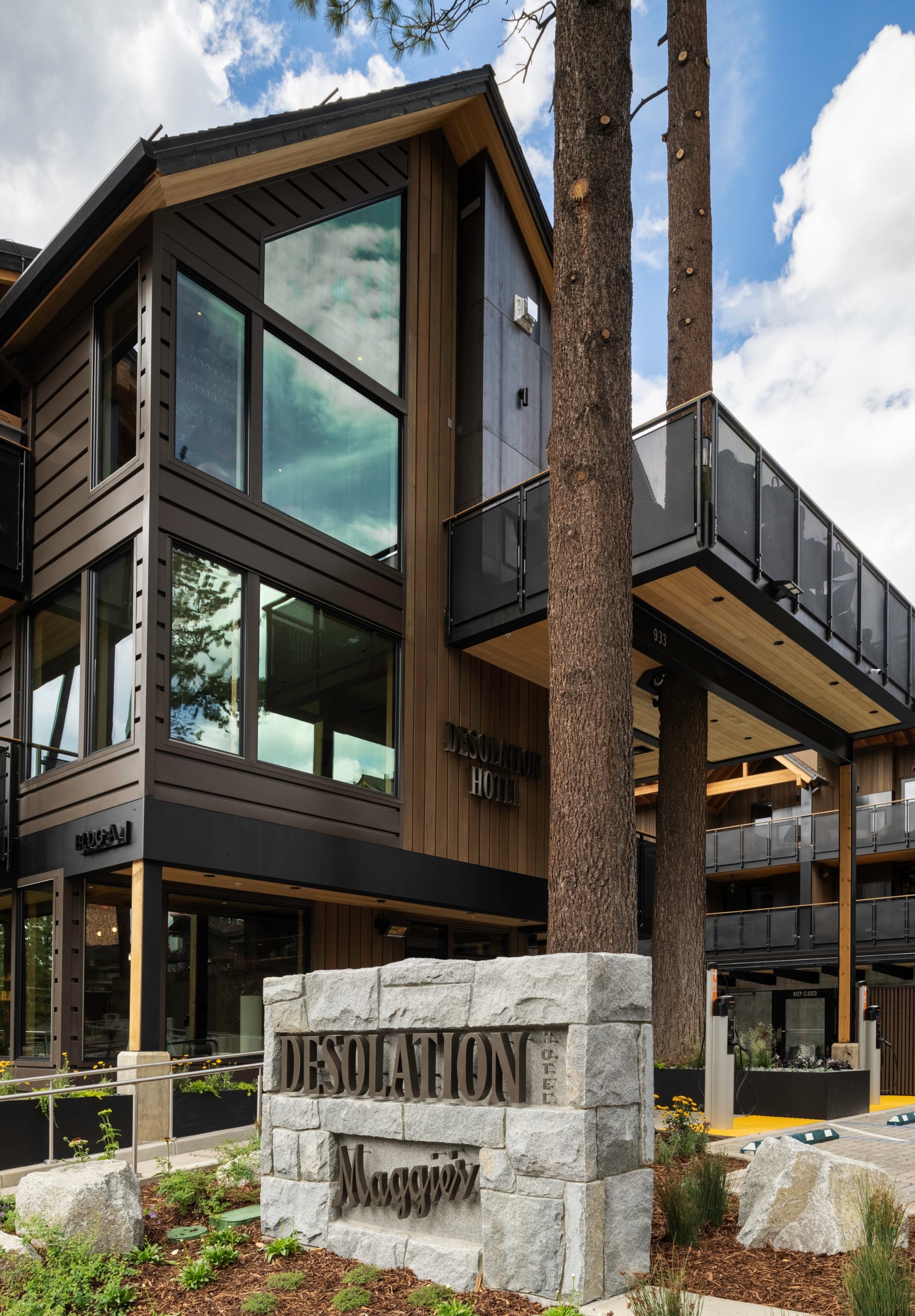 About Desolation Hotel Lake Tahoe