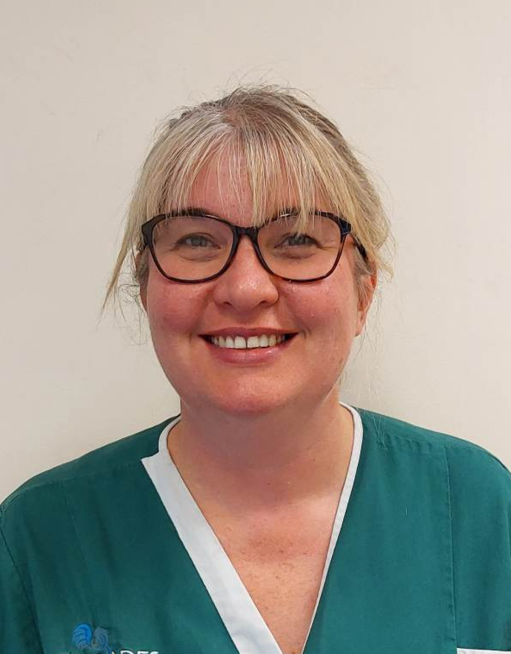 Brelades Veterinary - Meet the team