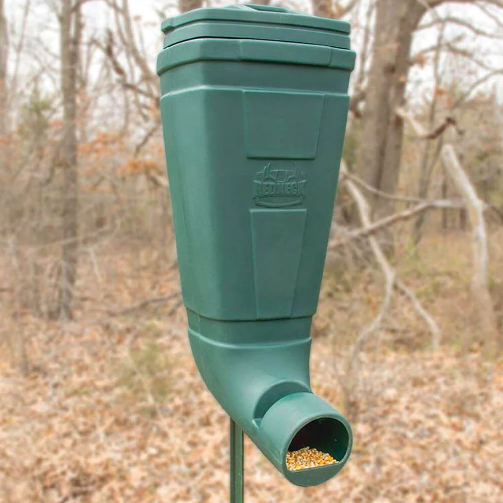 T-POST GRAVITY FEEDER | Feeders | Jade Seed & Outdoor Supply