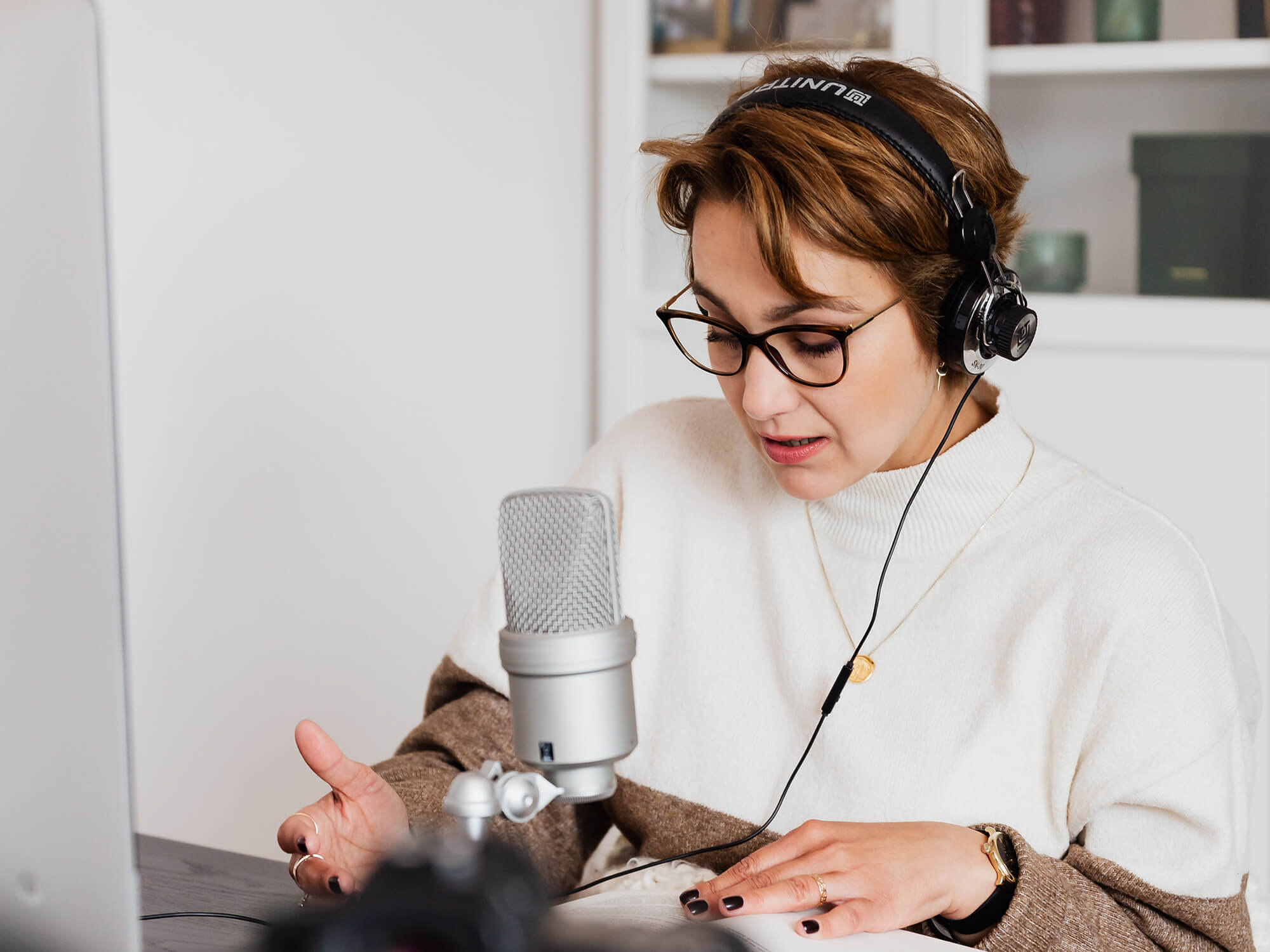 The 7 Best Podcasts for Voice Over Actors To Follow | The Whelm Blog