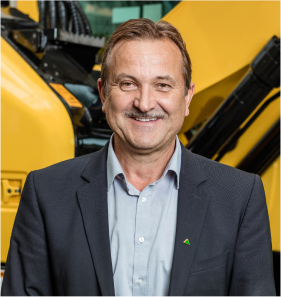 Baumaschinen, Stapler & Warenumschlag