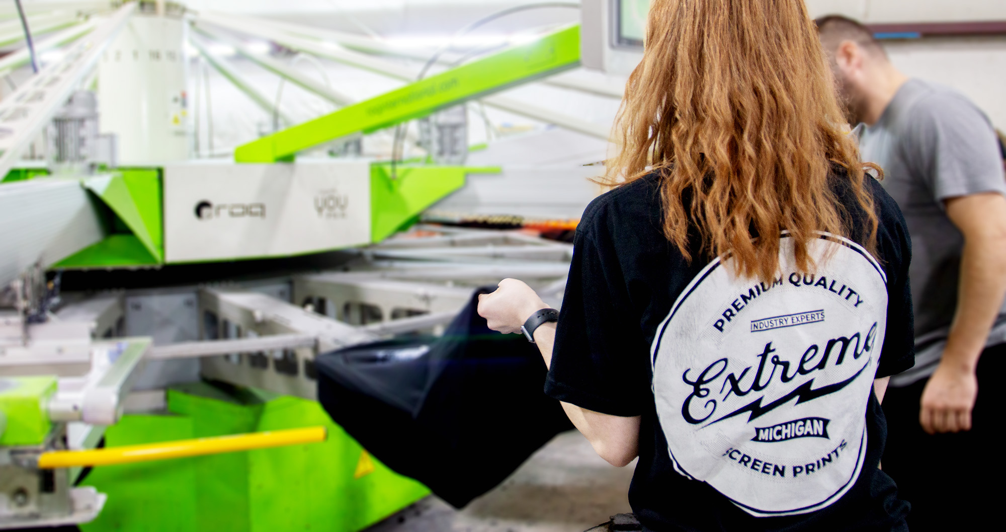 How Custom Shirts Boost Employee Morale and Team Cohesion