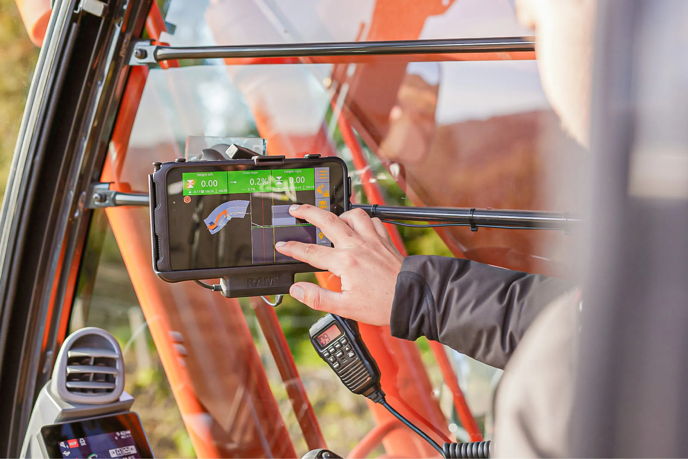 Unicontrol3D GPS Excavator: Precision at Your Fingertips