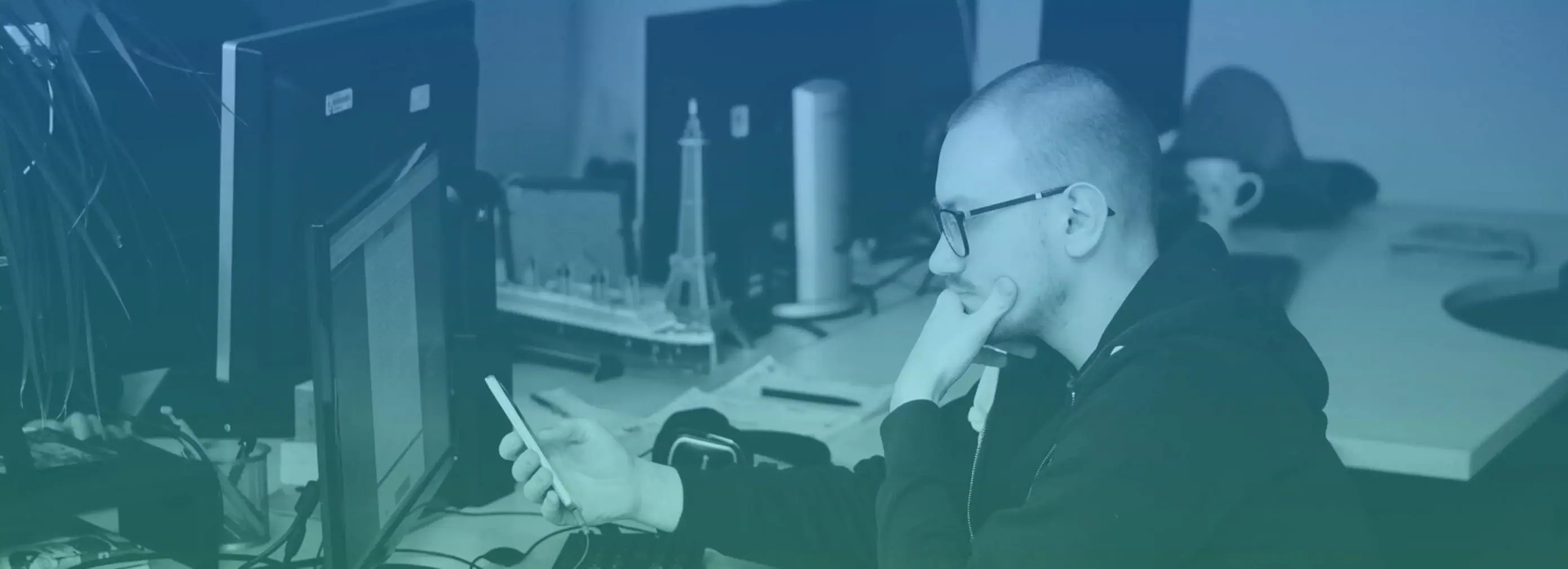 Creating Twitter Aggregators: How and Why