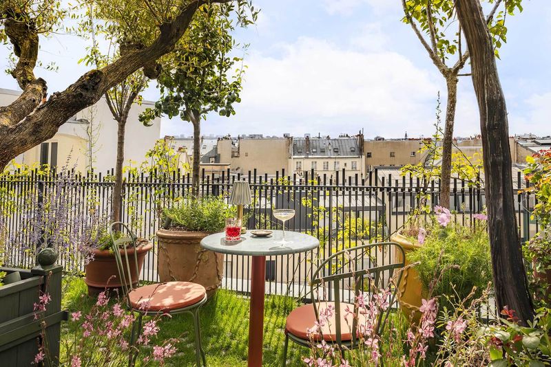 Restaurants & Bars | Hotel La Fantaisie, Paris