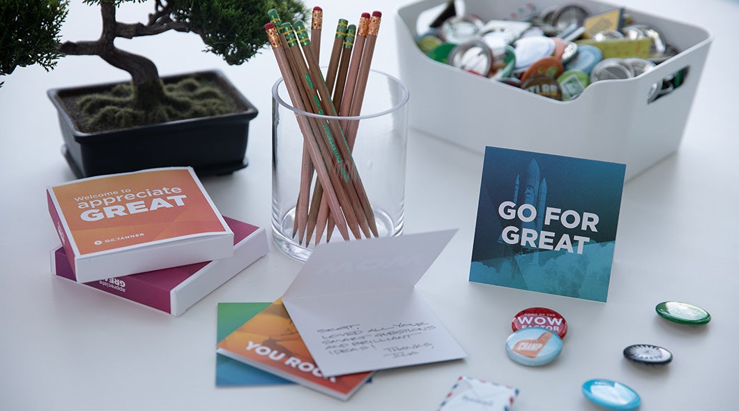 Your Guide for Meaningful Employee Gifts in 2024