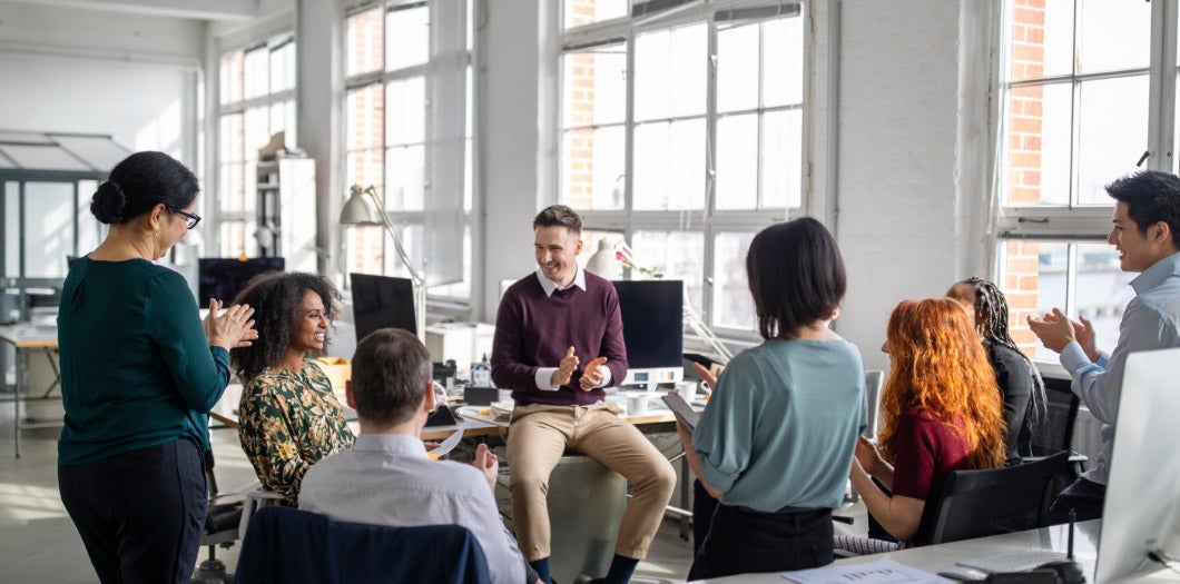 Your Complete Employee Recognition Program Guide