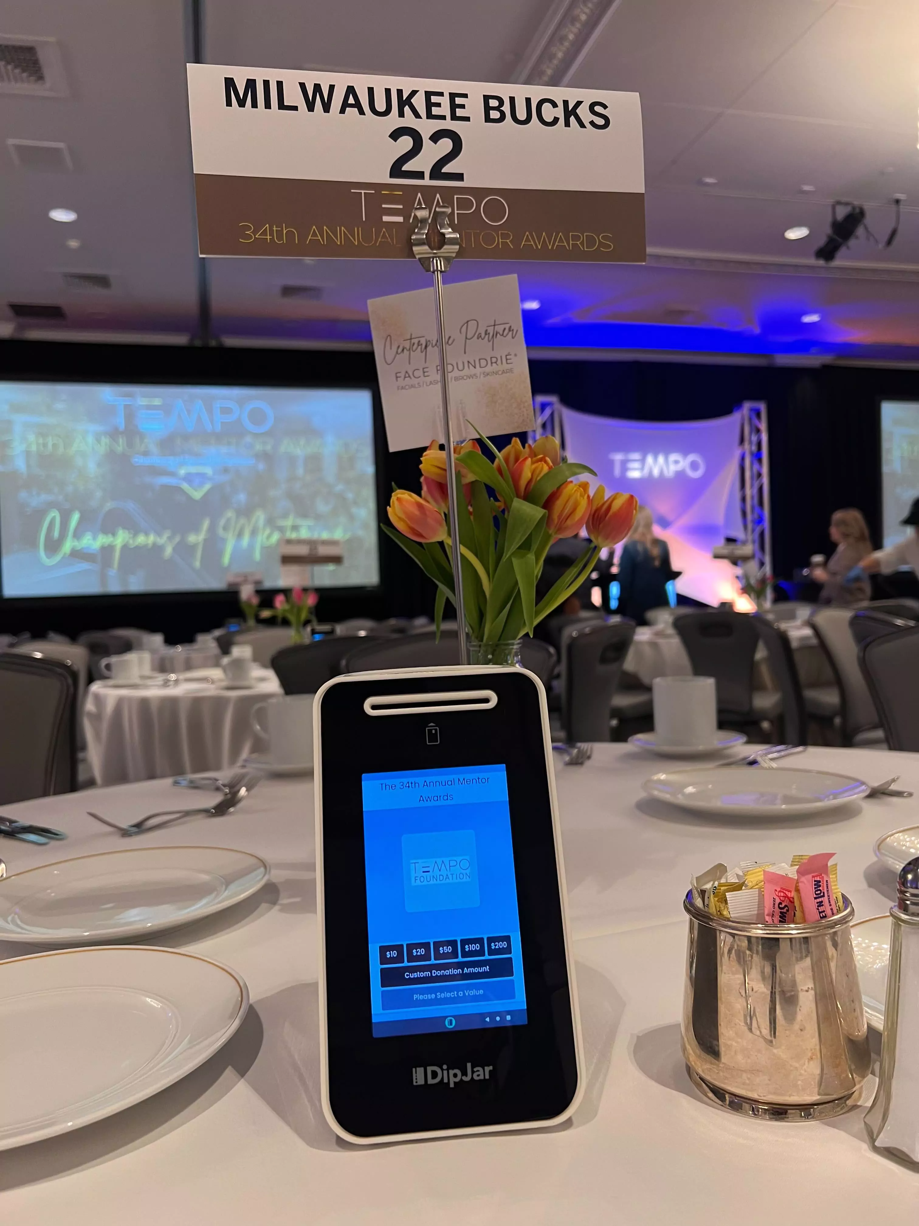 DipJar | The Cashless Fundraising Solution for Giving